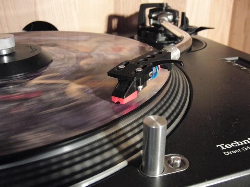 Beechwoods' Den, April 2012. The Japanese Turntable/German Monster Tape ...